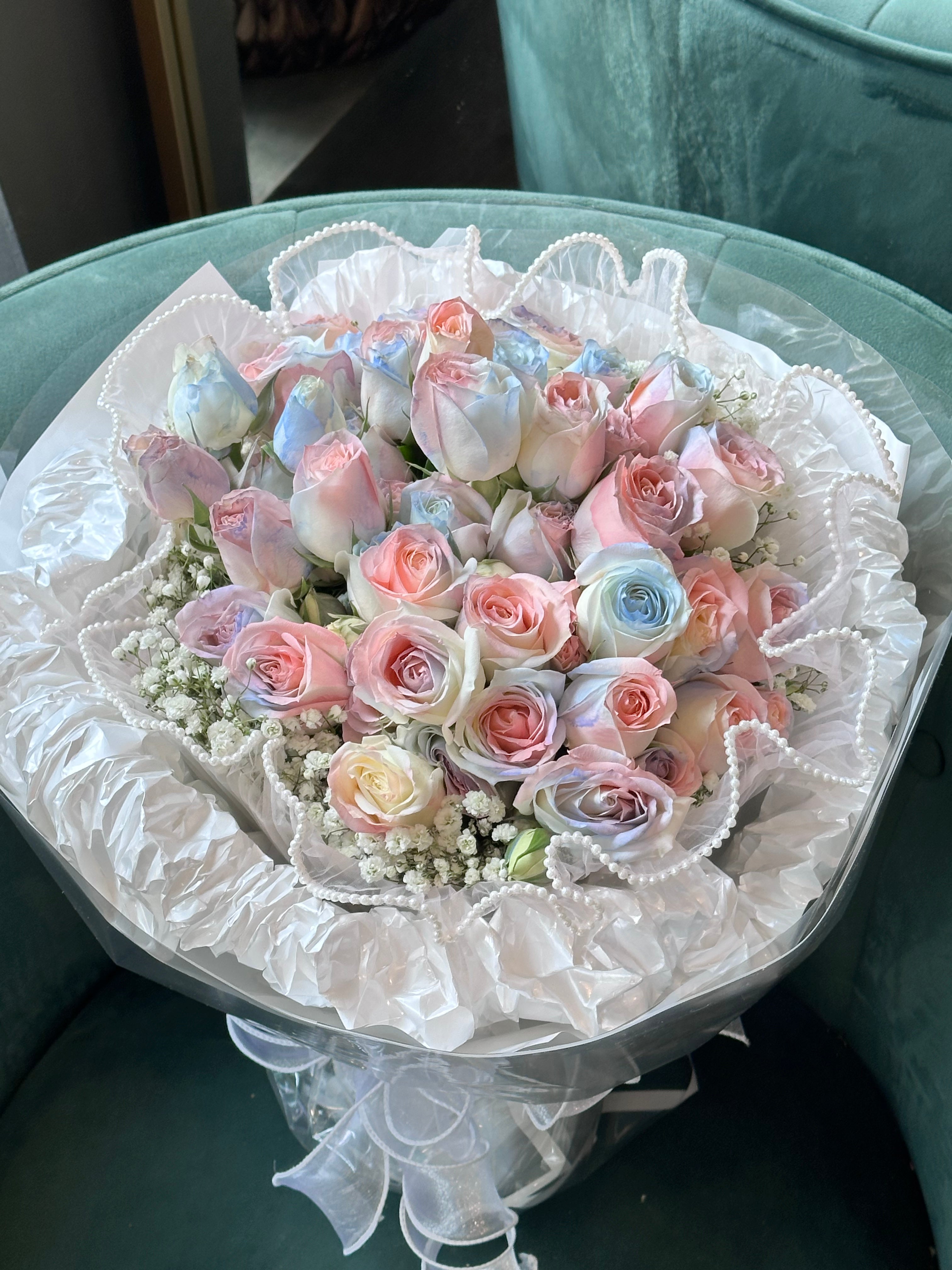 Spray Roses Bouquet | Flower Delivery Toronto | Flower Shop Toronto ...